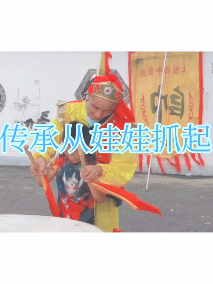 嘉礼堂拍客秀挑豆子乌镇镇浮澜桥村