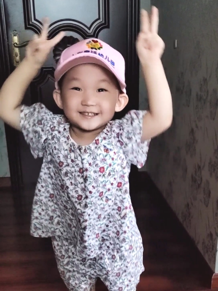 蹦蹦跳跳真可爱