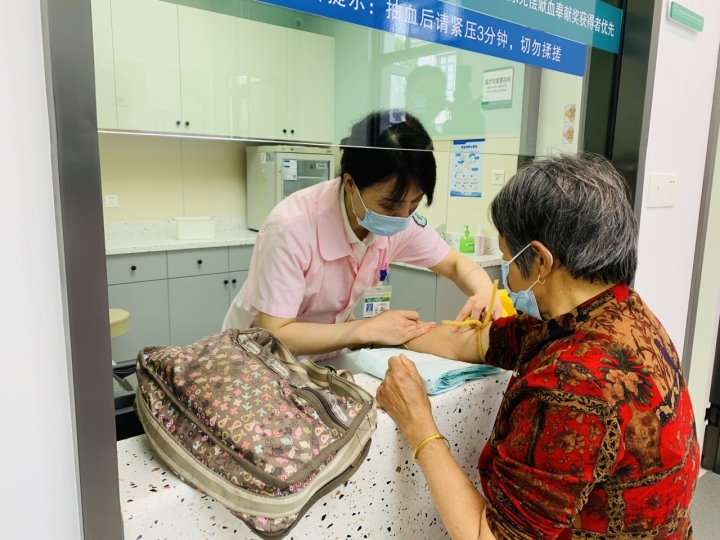 健康小站丨功能社区家庭医生签约样本落地，居民就诊更便捷