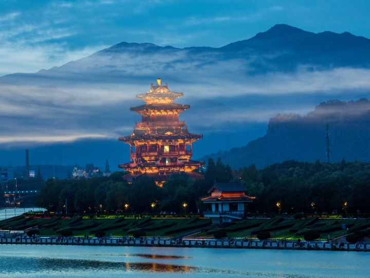 龙泉：迭代功能，链接产业！“两个健康”一键开启“青年版本”