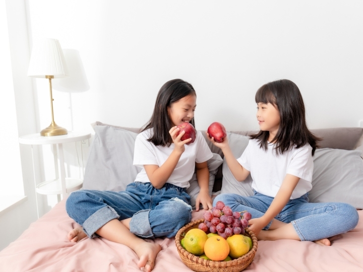 9岁女孩胸部变大被确诊性早熟,莫让这些行为害了孩子